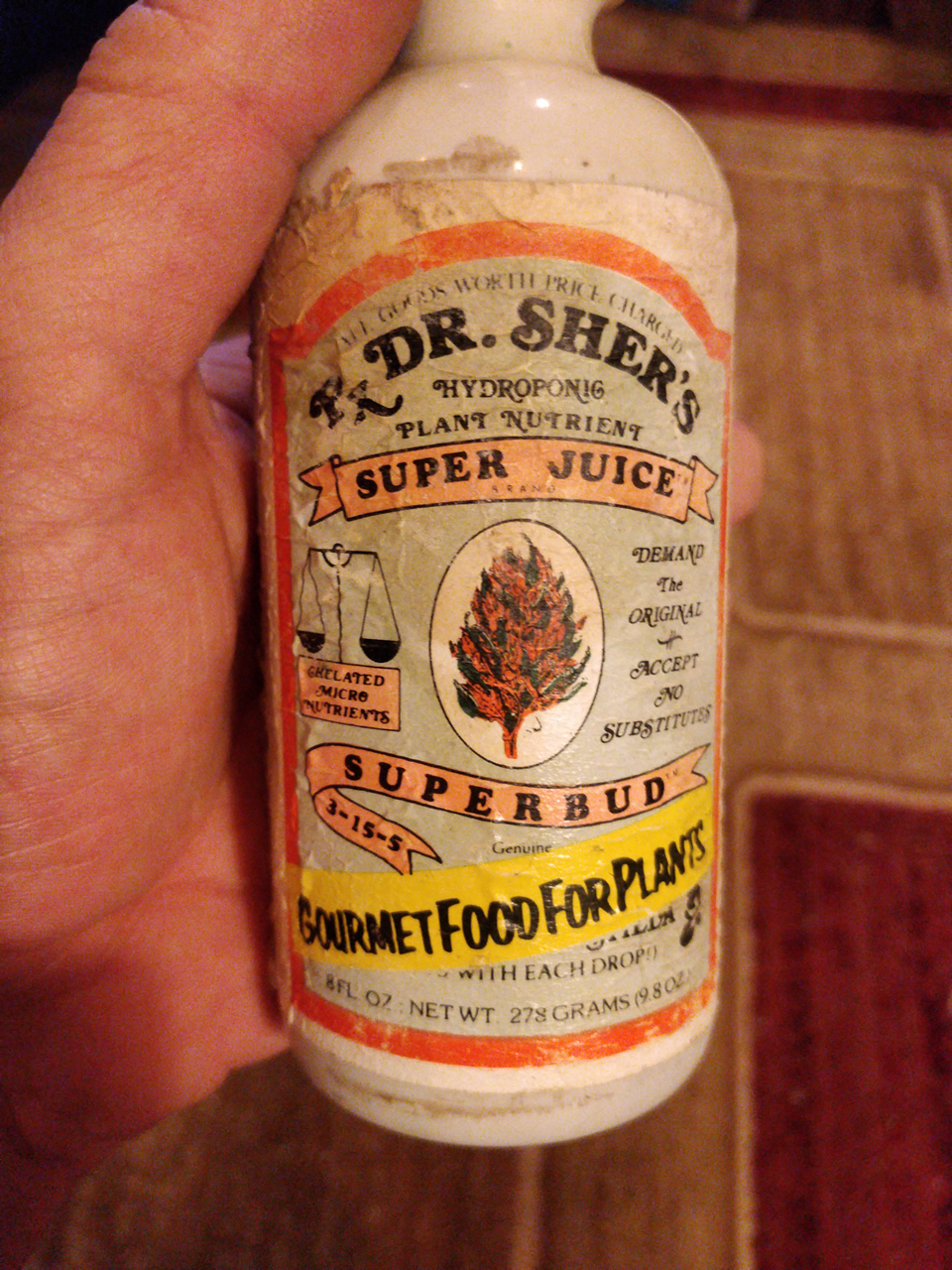 This was found in the parking lot of a retirement community : r/Whatisthis